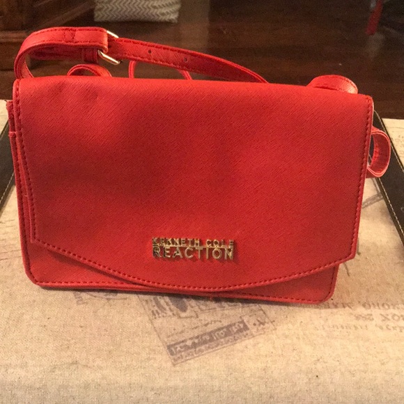 Kenneth Cole Reaction | Bags | Kenneth Cole Reaction Orange Purse ...